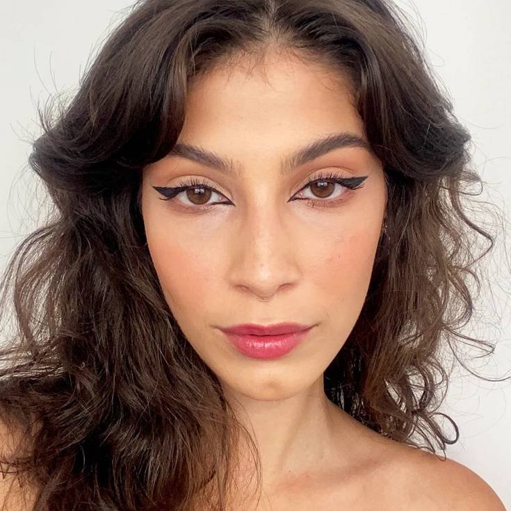 Como Usar Vermelho Natural nos Lábios com Batom Maybelline