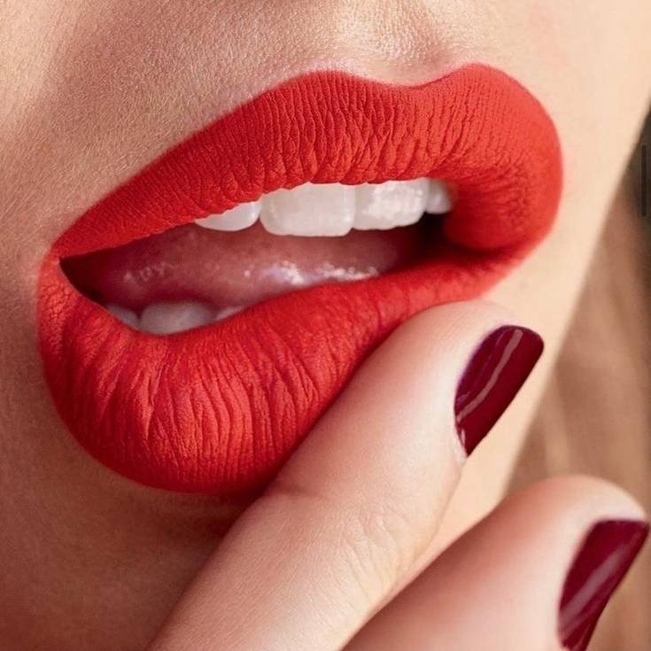 Batom matte: quais são os benefícios e como usar? | Maybelline NY