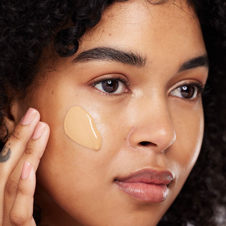 Dicas de maquiagem com Base Facial | Blog Maybelline NY